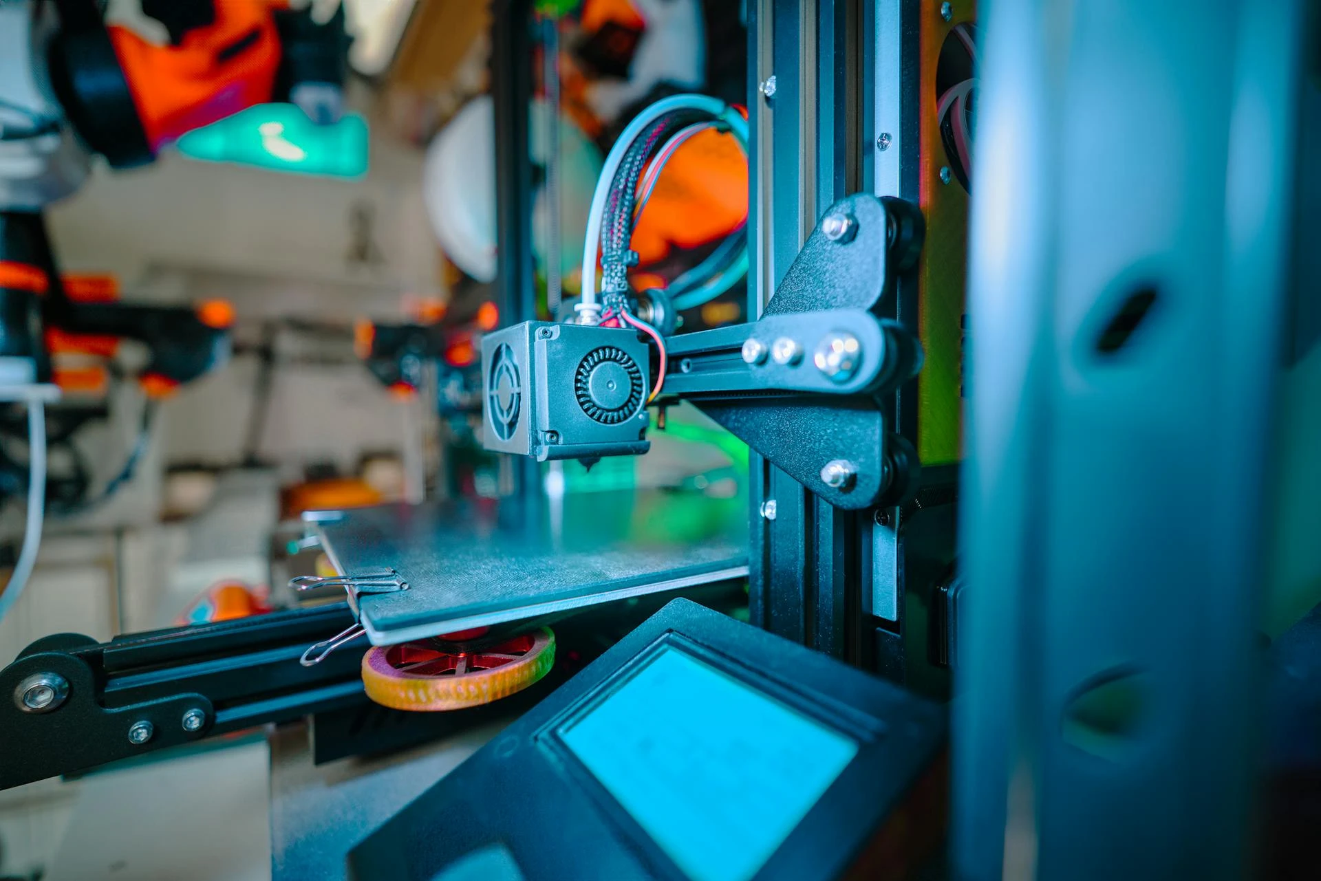 Apple Pioneers Metal 3D Printing in Flagship Devices | Manufacturing ...